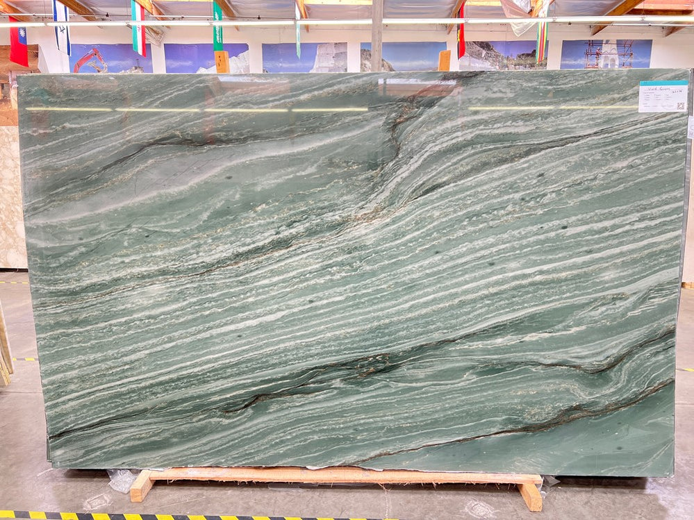 QUARTZITE VIVID GREEN POLISHED 3/4 — Marble Unlimited Inc